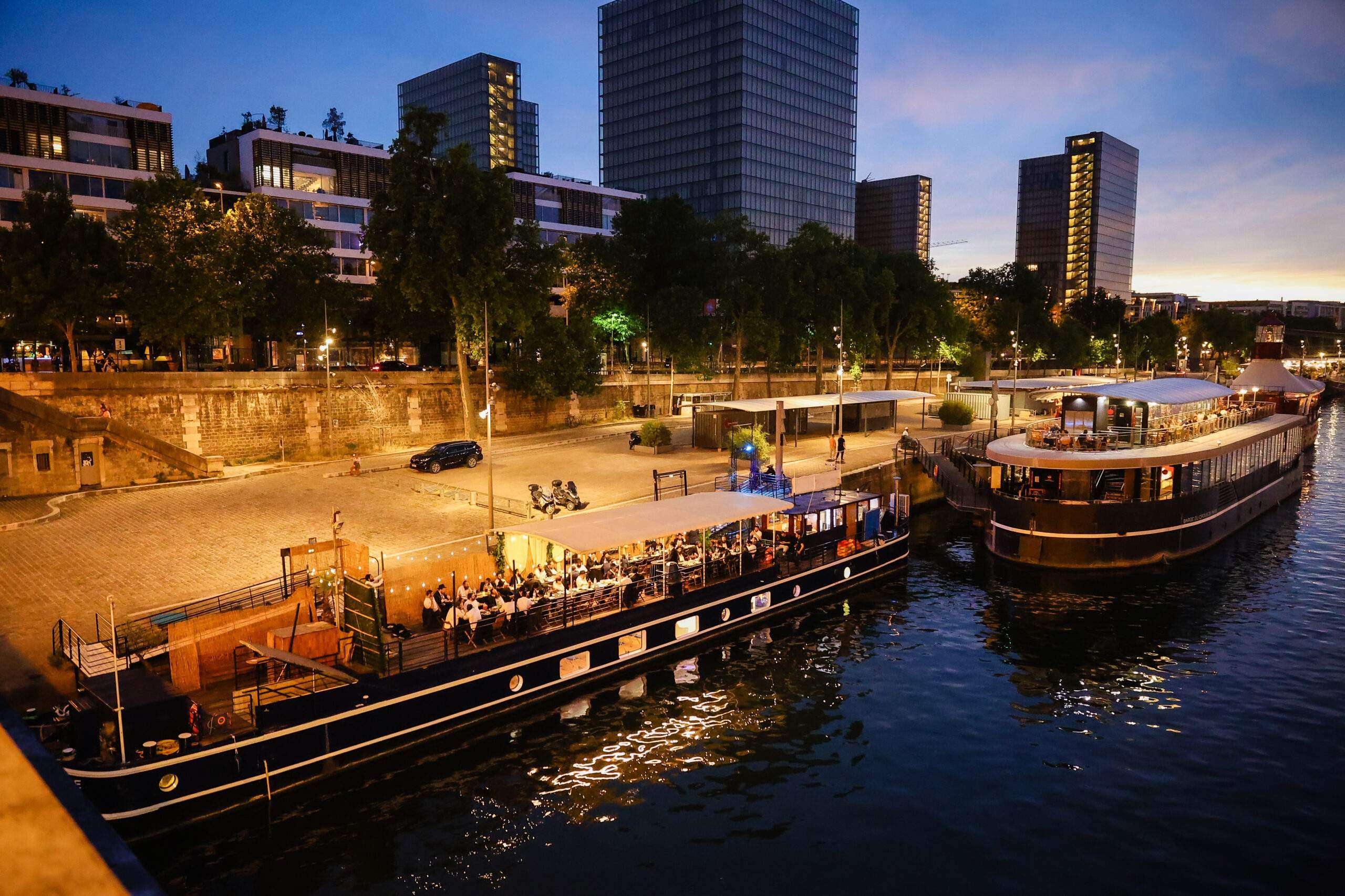 בית חבד פריז צרפת • בית חב"ד מזרח פריז צרפת